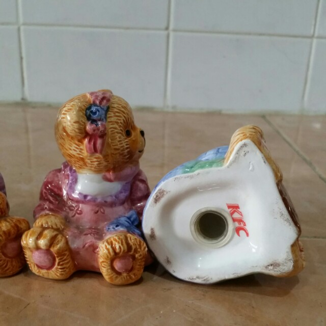 KFC salt pepper shaker 4, Furniture & Home Living, Home Decor, Vases ...