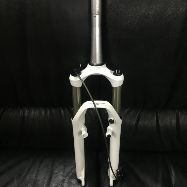 weekend sale: RST Air fork 120mm with lock out (tapered), Sports ...