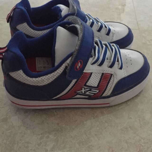 Original Heelys, Babies & Kids, Babies & Kids Fashion on Carousell