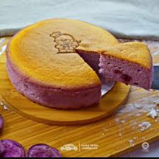 Uncle Tetsu cheese cake, Food & Drinks, Homemade Bakes on Carousell