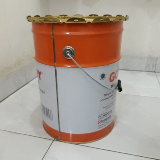 Free Gratis Tong Container Besi, Kitchen & Appliances di Carousell