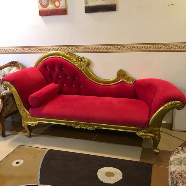 Cleopatra Sofa Design | Baci Living Room