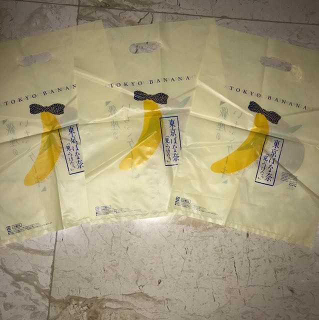 Tokyo banana/ Strawberry cake plastic bag, Serba Serbi, Others di Carousell