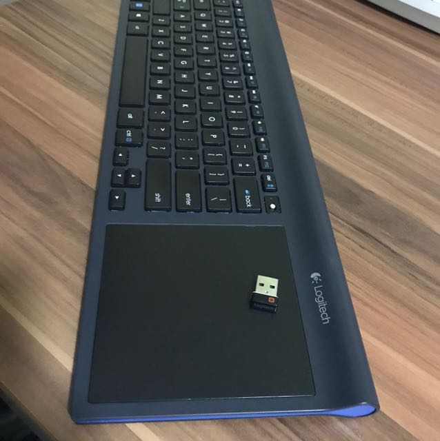 Logitech Wireless Keyboard TK820 & K400 Plus, Electronics, Computer ...
