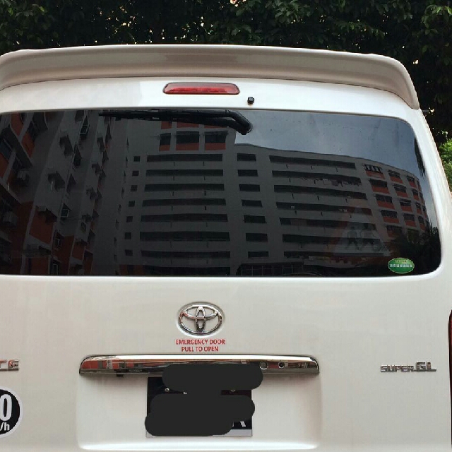 Toyota Hiace Mid-roof Rear Spoiler, Car Accessories on Carousell