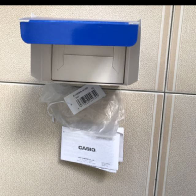 Casio watch box, Men's Fashion, Watches & Accessories, Watches on Carousell