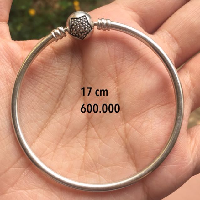 Pandora star bangle, Fesyen Wanita, Perhiasan di Carousell