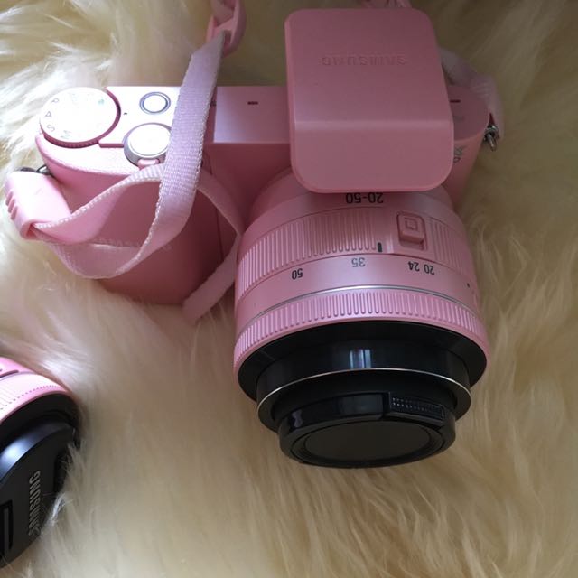 Samsung NX1000 Digital Camera Pink, Photography, Cameras on Carousell