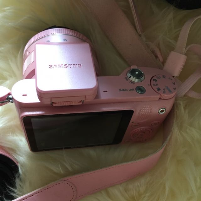Samsung NX1000 Digital Camera Pink, Photography, Cameras on Carousell