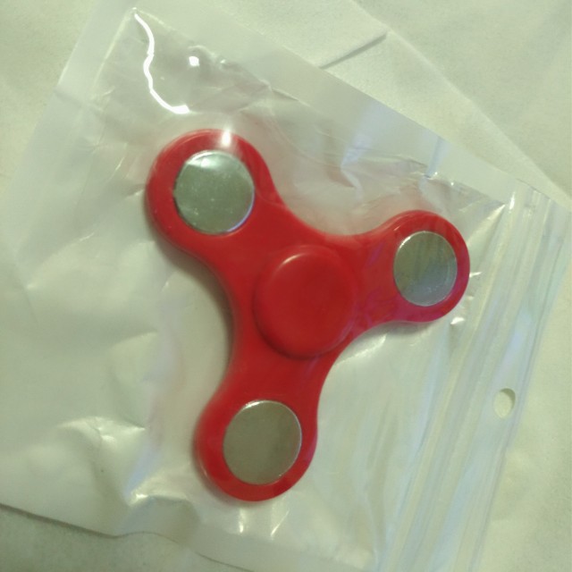 Free fidget spinner, Hobbies & Toys, Toys & Games on Carousell