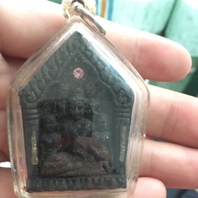 Lp Up Khun Paen amulet, Hobbies & Toys, Memorabilia & Collectibles ...