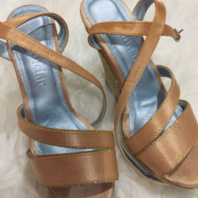 Shandar Shoes (size 4) size 34, Women's Fashion, Footwear, Sneakers on ...