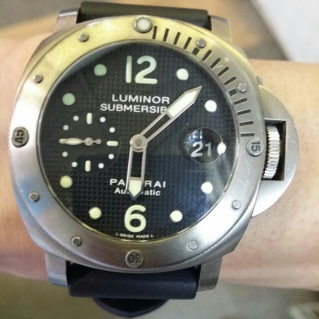 Panerai pam 25, Luxury, Watches on Carousell