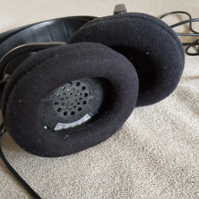 Pioneer stereo headphones se m290, Audio, Headphones & Headsets on Carousell