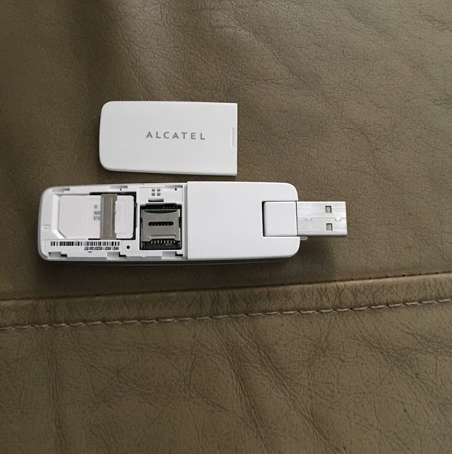 ALCATEL 4G LTE 流動數據 USB 手指, 手提電話, 電話及其他裝置配件, Sim 卡 - Carousell