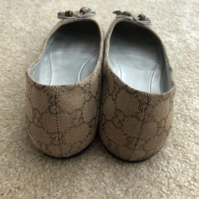 Gucci flat shoes, Women's Fashion, Footwear, Loafers on Carousell