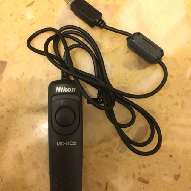 Nikon 原廠電子快門線 MC-DC2, 攝影器材, 鏡頭及裝備 - Carousell