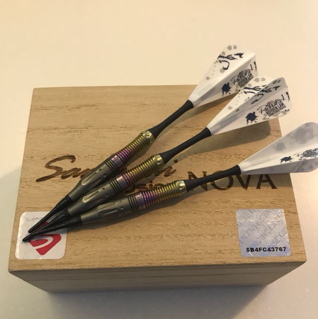 Samurai darts, Hobbies & Toys, Toys & Games on Carousell