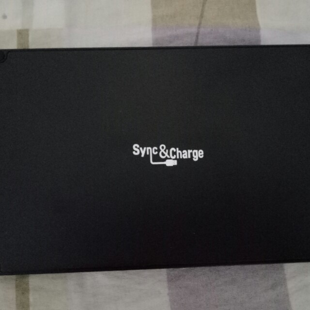 Sync and Charge Bluetooth keyboard, Computers & Tech, Parts ...