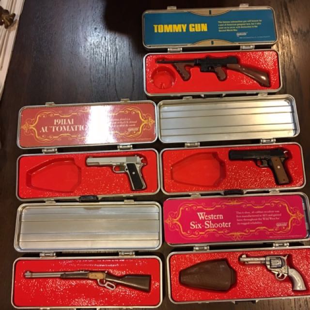 Plastic toy model guns, Hobbies & Toys, Toys & Games on Carousell