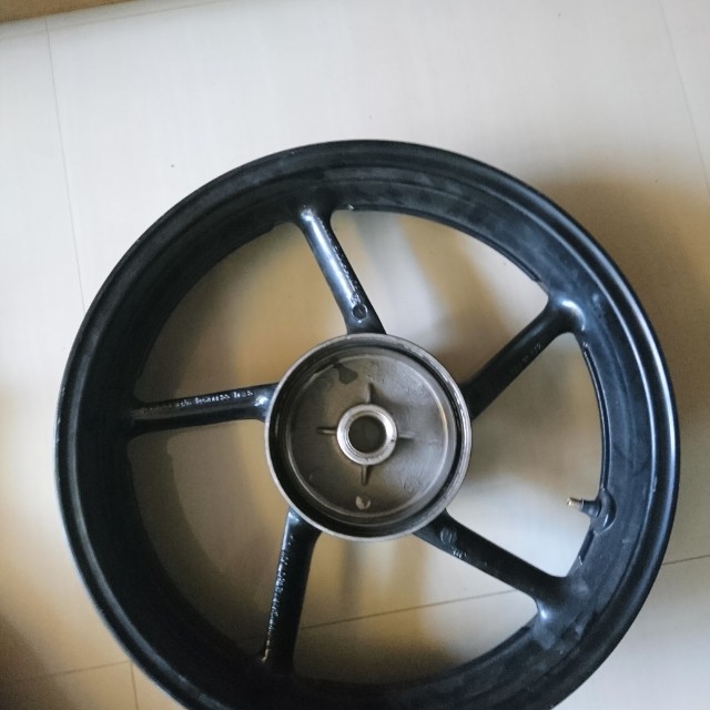 Fz16 Back rim (stock), Motorcycles, Motorcycle Accessories on Carousell