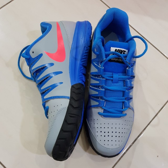 Nike sepatu size 44, Fesyen Pria, Sepatu di Carousell