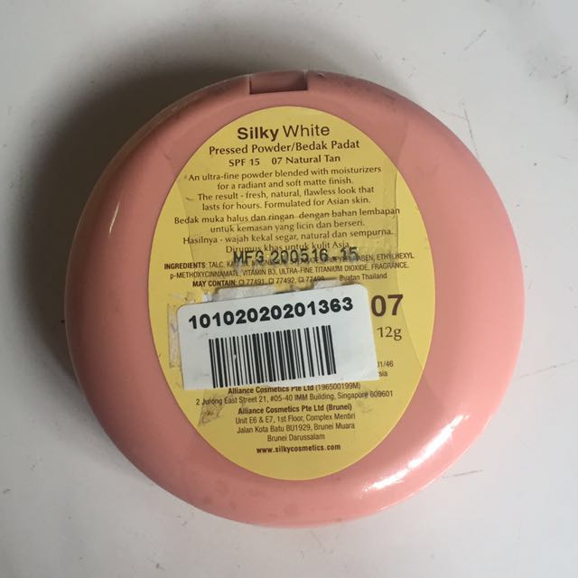 Silky Girl Compact Powder, Beauty & Personal Care, Face, Makeup on ...