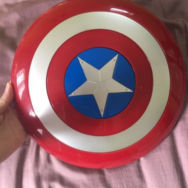 Captain America Shield/ Cape/ Mask, Hobbies & Toys, Toys & Games on ...