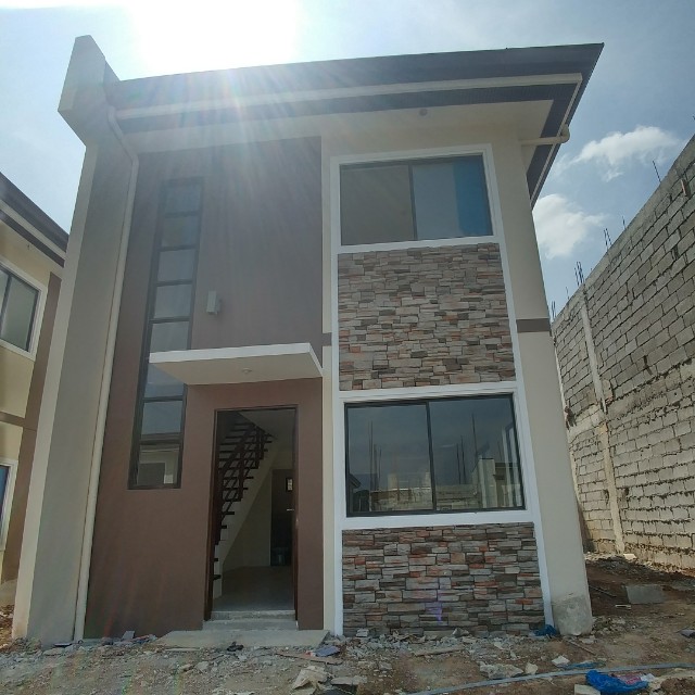 Single Attached Homes at Dasma Cavite, Property, For Sale on Carousell