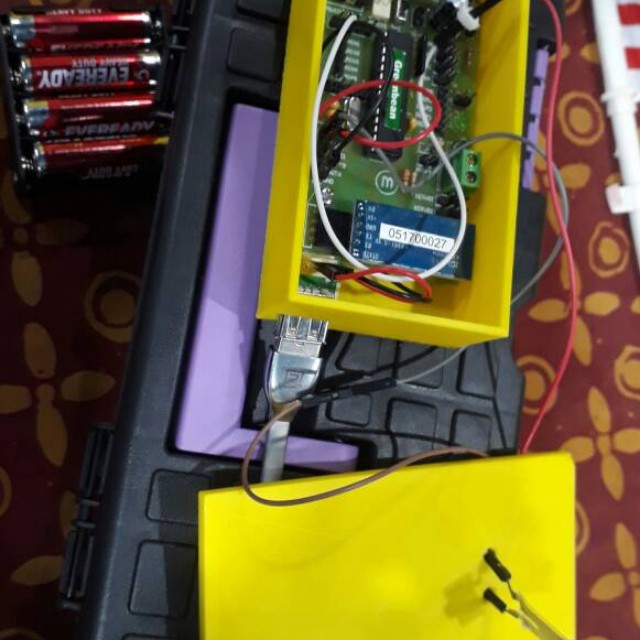 Magnetcode and arduino course, phone repair, final year project ...