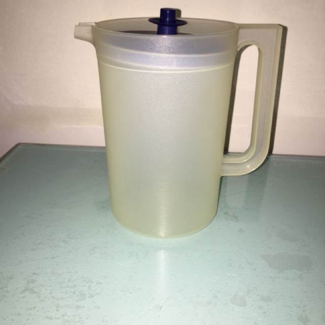 Tupperware water pitcher, TV & Home Appliances, Kitchen Appliances ...