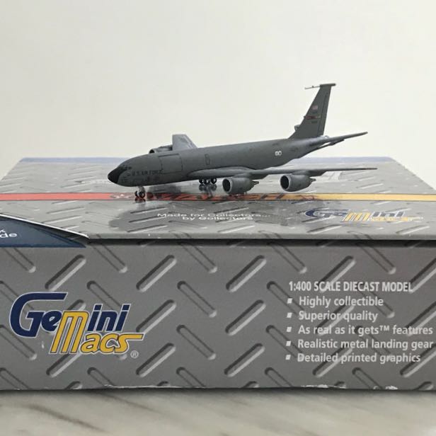 USAF March AFB Boeing KC-135R GeminiMACS 1/400 Scale model, Toys ...