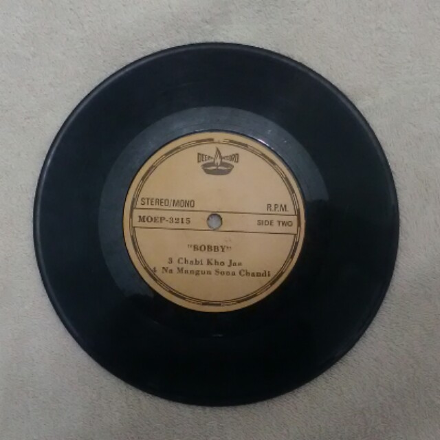 Vintage Raj Kapoor's Bobby soundtrack EP 7inch vinyl, Hobbies & Toys ...