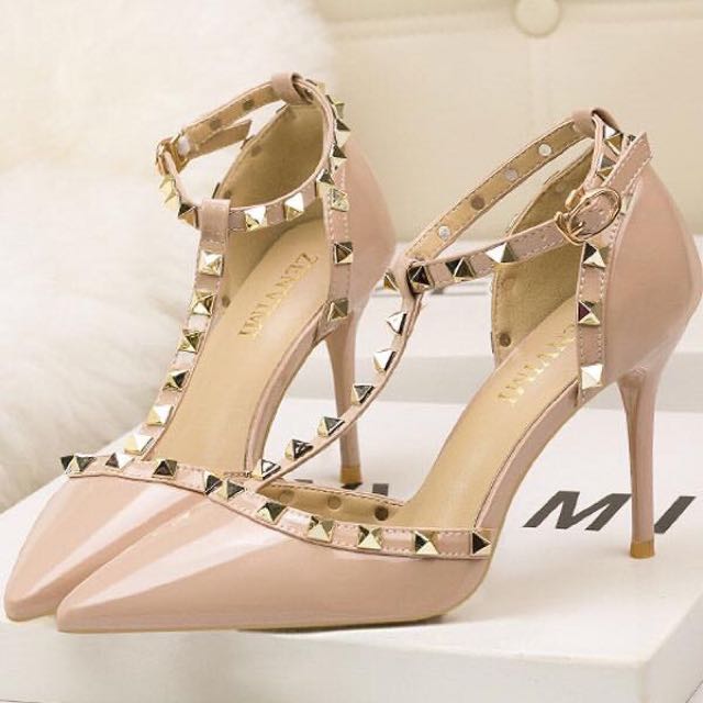 Apricot studded pointed toe heels shoes PRE ORDER, Women's Fashion ...