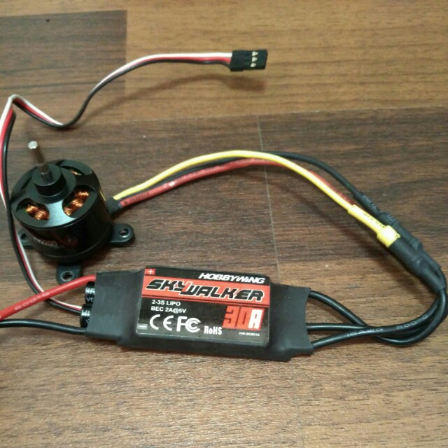 NIB Hobbywing Skywalker 30A esc (with 2A, 5V bec) and brushless 2212 ...