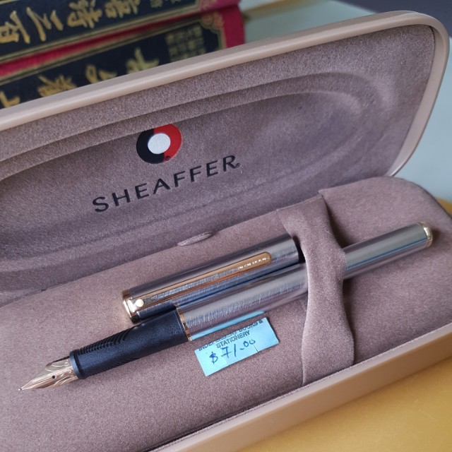 Shaffer Brushed Chrome w/22K Gold plate trim Fountain Pen Medium nib ...