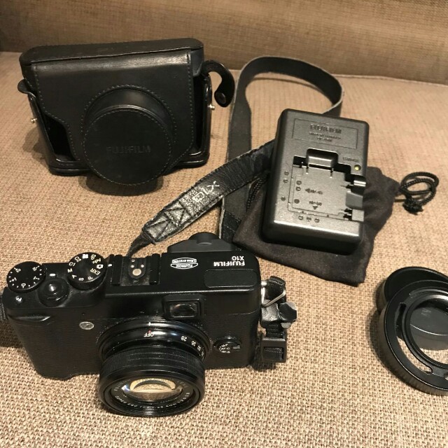 Fujifilm x10, Photography, Cameras on Carousell