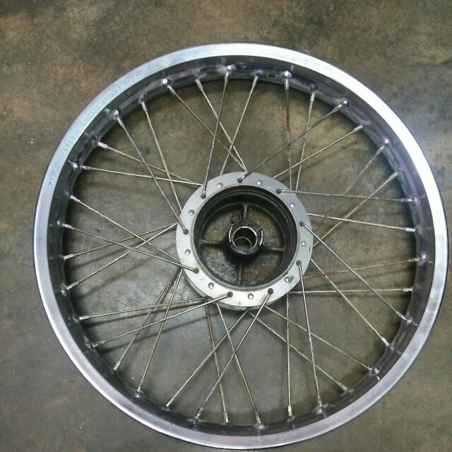 Rim saiz 18, Motorbikes on Carousell