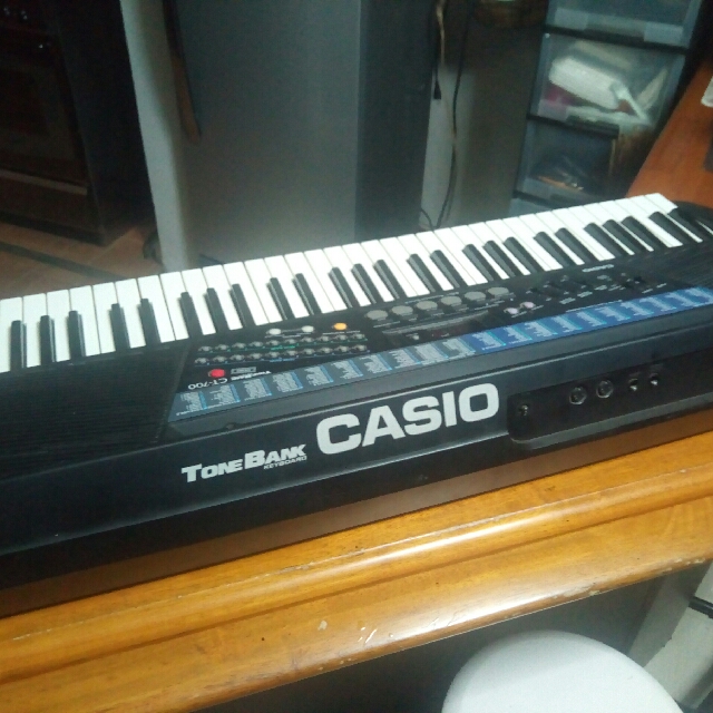 Casio Ct 700 Touch Response Keyboard Hobbies And Toys Music And Media