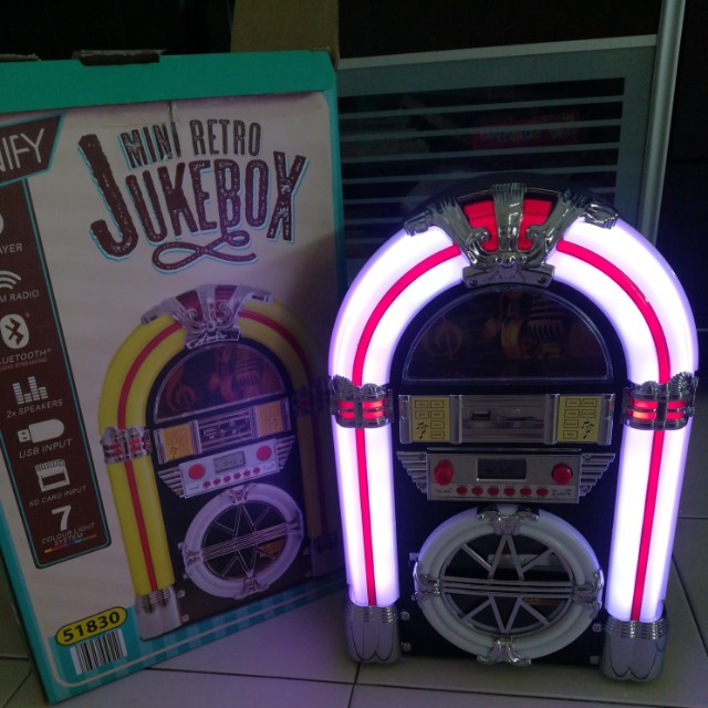 SIGNIFY mini retro jukebox, Audio, Portable Music Players on Carousell