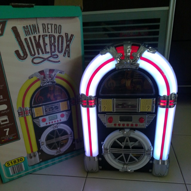 SIGNIFY mini retro jukebox, Audio, Portable Music Players on Carousell
