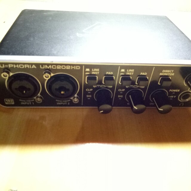 Behringer U-Phoria UMC202 USB Audio Interface, Hobbies & Toys, Music ...