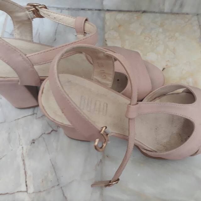 Dusto Korean Sandals, Women's Fashion, Footwear, Sandals on Carousell