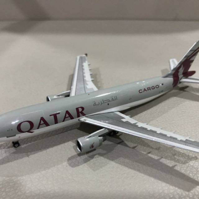 Phoenix 1:400 scale Qatar Airways Cargo Airbus A300-600, Hobbies & Toys ...