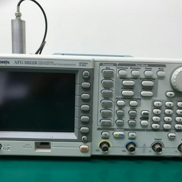 Tektronix AFG3022B Dual Channel Function Generator, Audio, Other Audio ...