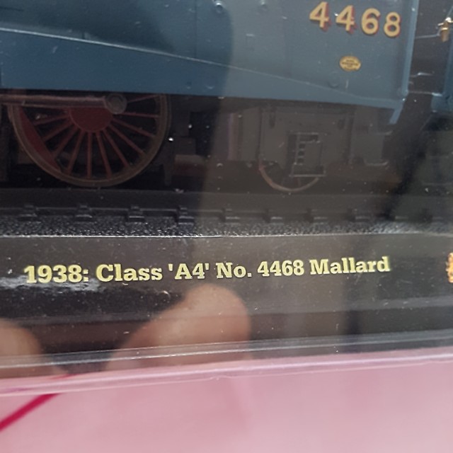 UK Mallard train static model 1938 Class A4, Hobbies & Toys, Toys ...