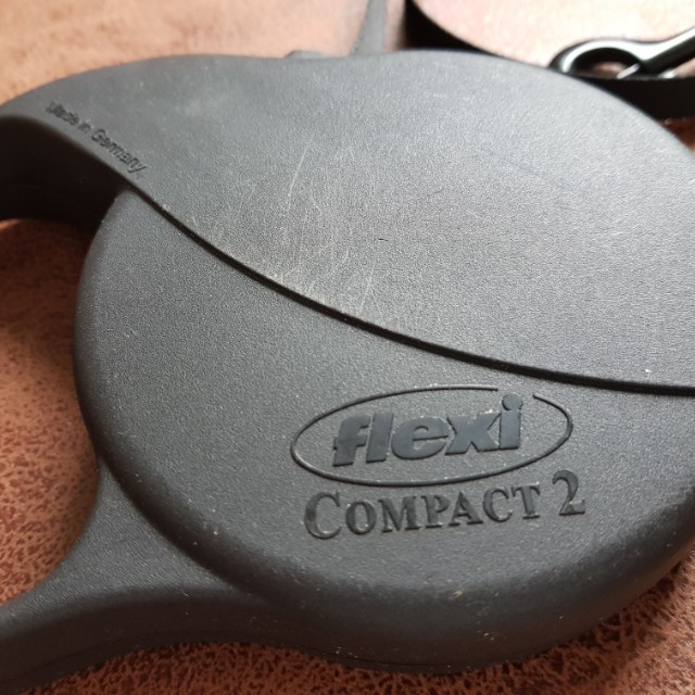 Flexi Compact 2 Retractable Dog Lead, Pet Supplies, Homes & Other Pet ...