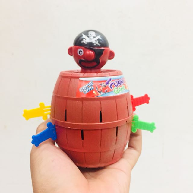 Pirate Game / Pirate Barrel / Pirate Roulette / Runningman Barrel Man ...