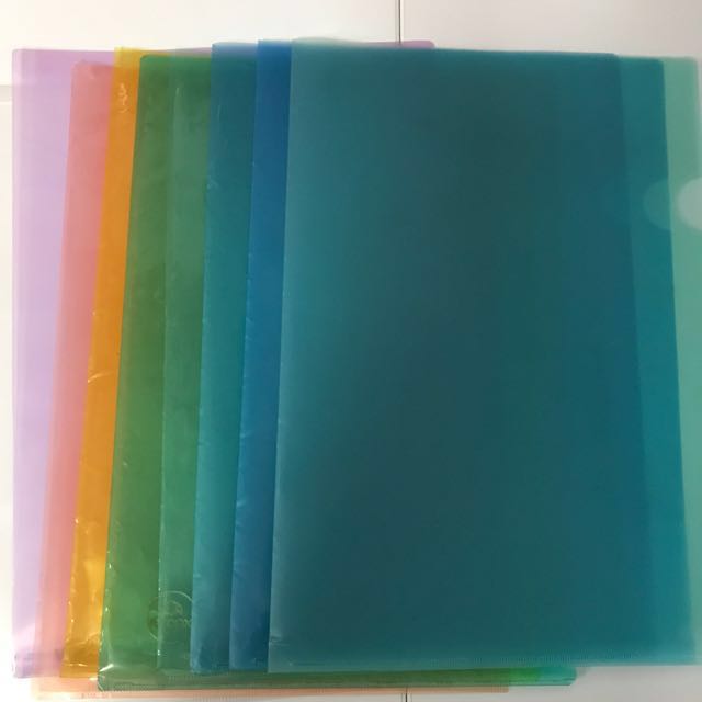 Assorted Colours L Shaped A4 Clear Plastic Files / Folders, Hobbies ...