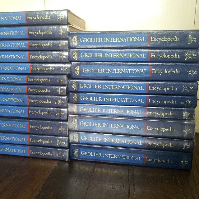 Grolier International Encyclopedia (21 books), Hobbies & Toys, Books ...